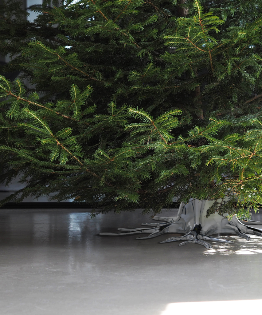 X-large Christmas Tree Stand "The Root" - Silver - Garden Glory USA